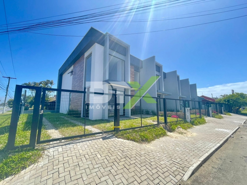 Lindos Sobrados de Alto Padrão no Centro de Imbé